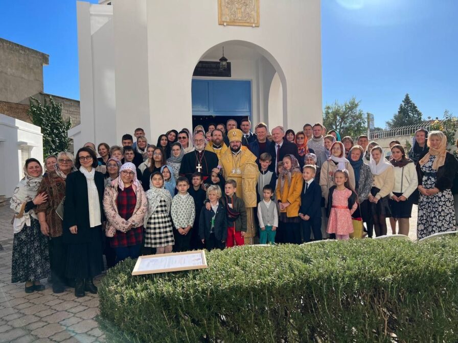 Metropolitan Leonid performs first priestly and diaconal ordinations in ...